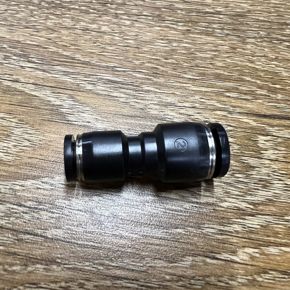 Đầu Nối Giảm Thẳng Khí Nén Phi 8 - 6 mm Đen Airtac PG8-6D | Mecsu.vn