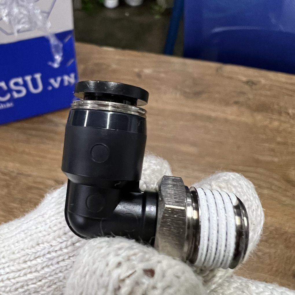 Đầu Nối Khí Cong Ren Ngoài Phi 8 mm - PT1/4 Đen Airtac PL802D | Mecsu.vn