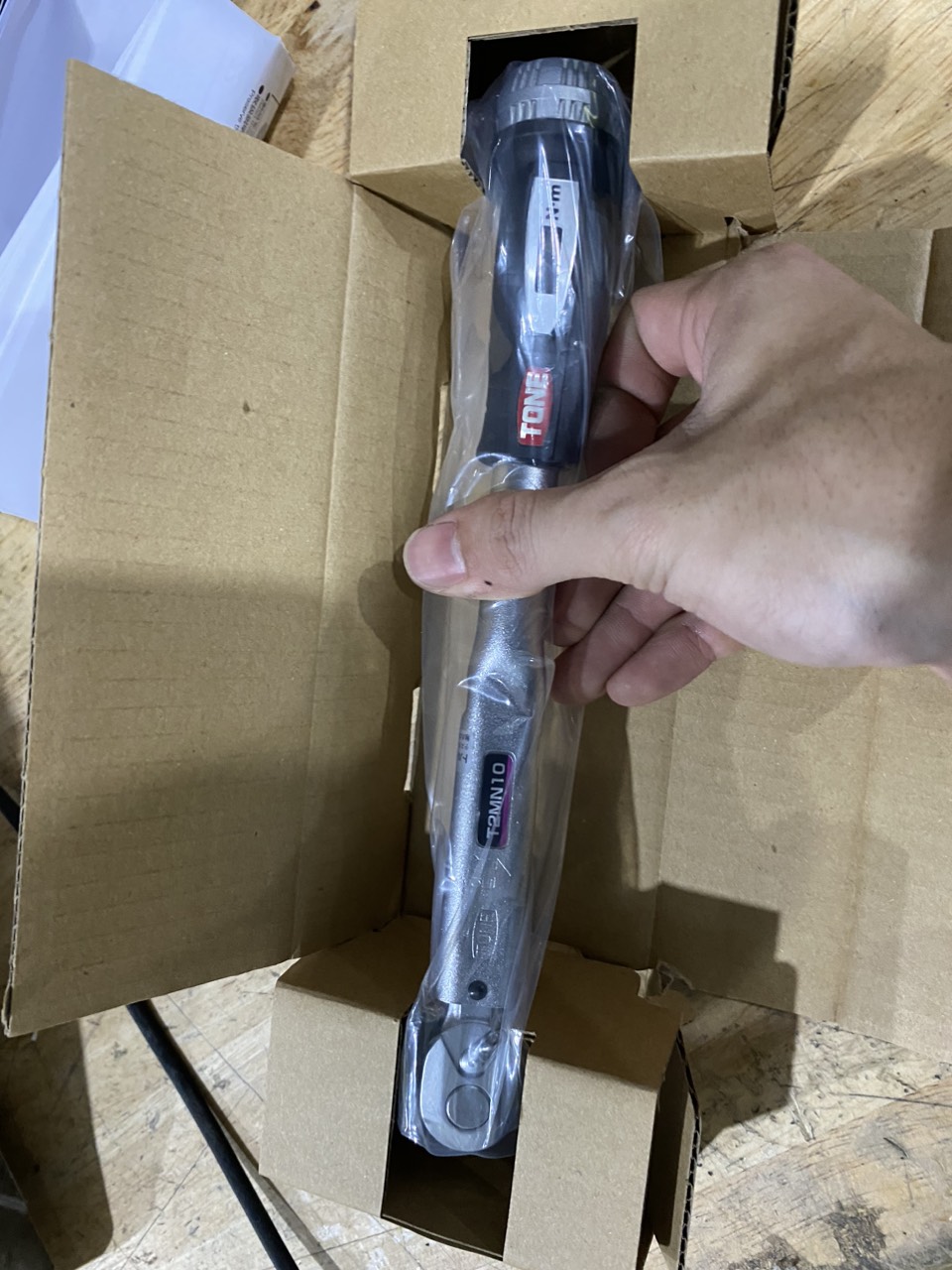 Cần Siết Lực 2-10Nm/6.35mm Tone T2MN10 | Mecsu.vn