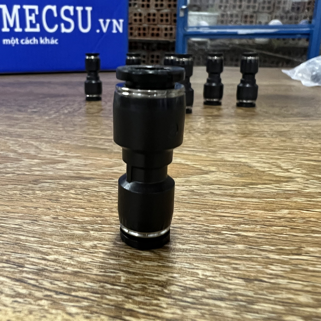 Đầu Nối Giảm Thẳng Khí Nén Phi 8 - 6 mm Đen Airtac PG8-6D | Mecsu.vn