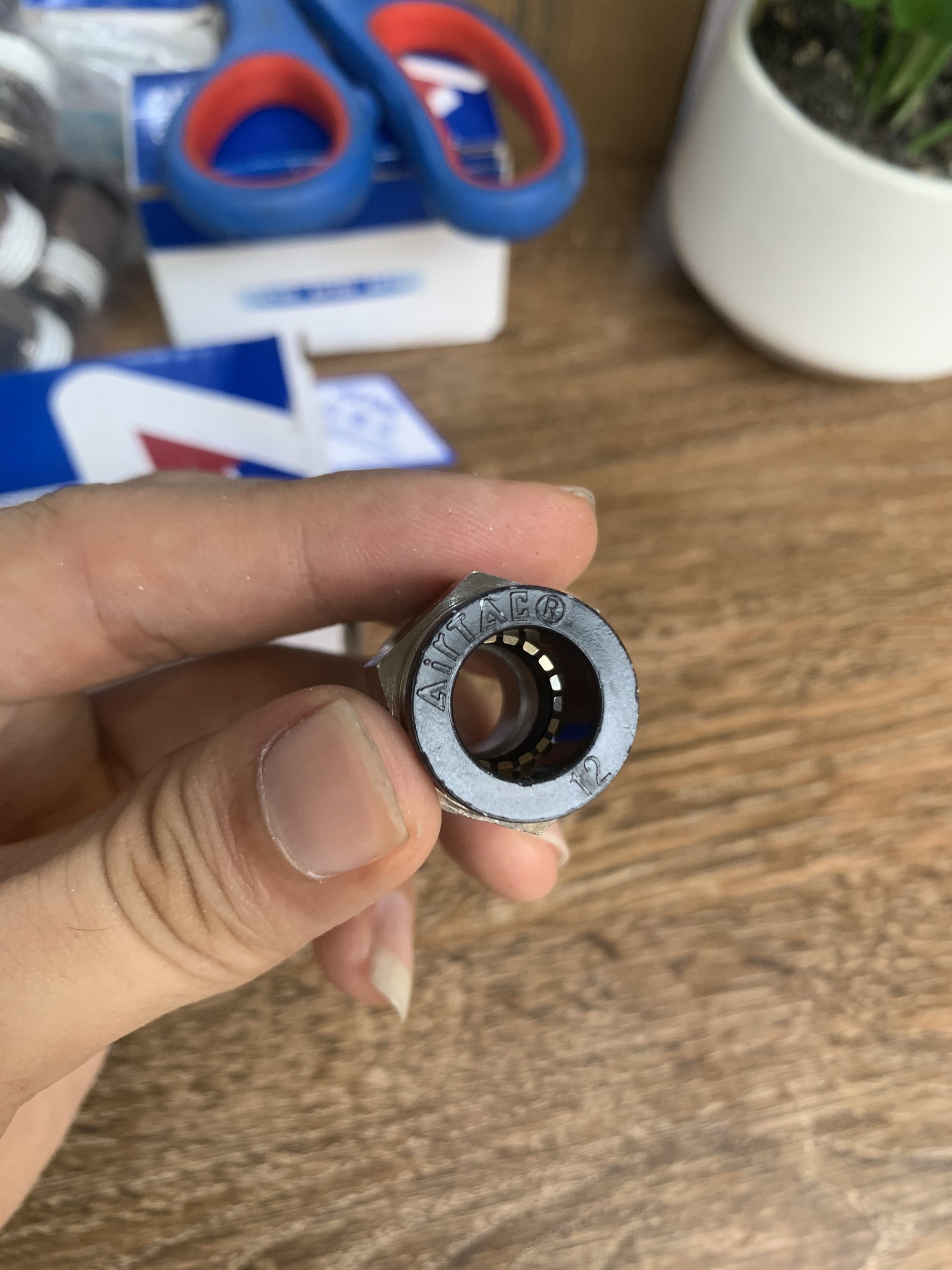 Đầu Nối Khí Thẳng Ren Ngoài Phi 12 mm - PT3/8 Đen Airtac PC1203D | Mecsu.vn