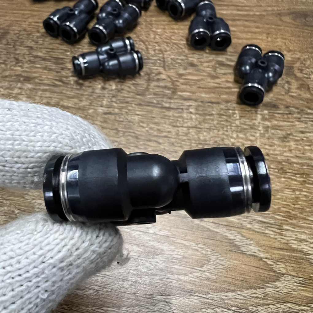 Đầu Nối Khí Chữ Y Phi 8 mm Đen Airtac PY8D | Mecsu.vn