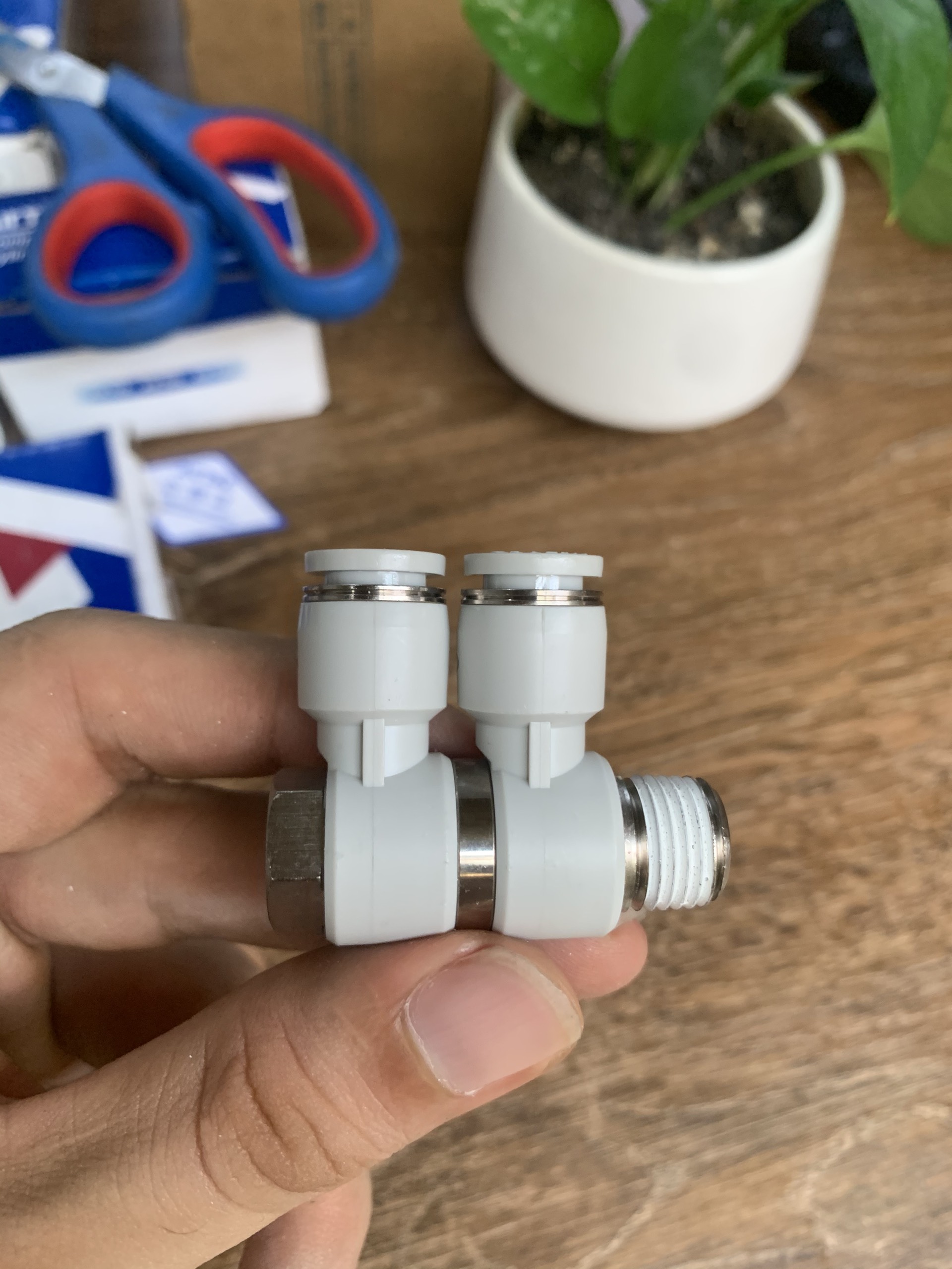 Đầu Nối Chia 2 Ren Ngoài OD8 mm - PT1/4 Airtac PHW802 | Mecsu.vn